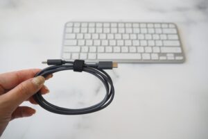 【レビュー】待望のUS配列！MX KEYS mini for Macは純正越えのミニマムデザインで高機能！